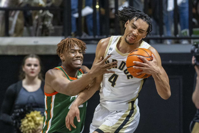 Purdue at No. 1, Charleston ranked for 1st time in 20 years