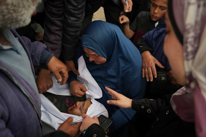 Middle East latest: Israeli strikes kill 25 people in Gaza as Supreme ...