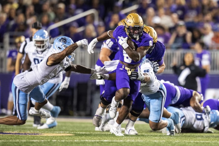 No. 25 James Madison wins 11th in a row, holding off Old Dominion 30-27