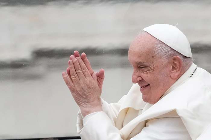 Pope approves new papal funeral rites to simplify ritual, allow for ...