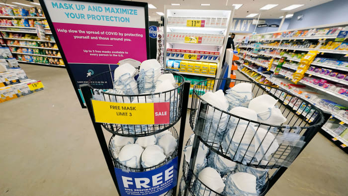 Everyone can now get three free N95 masks at Kroger