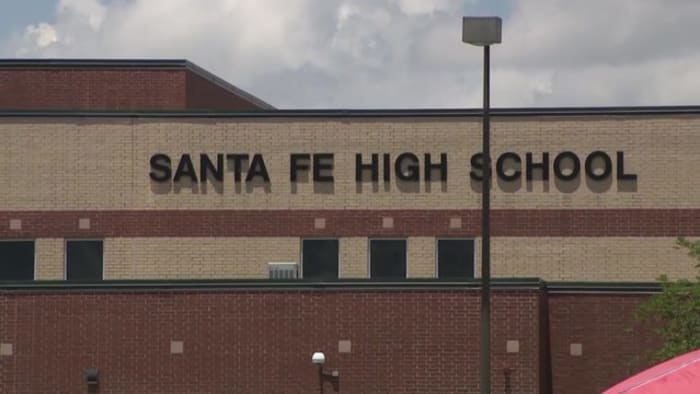 Santa Fe HS placed on brief hold while officers investigated fake threat