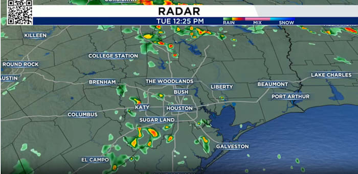 LIVE RADAR: Storm clusters moving into Houston-area, hail and delays ...