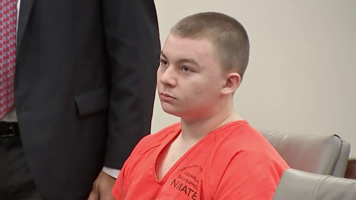 Attorney wants drawings, knives & cellphone evidence withheld from jury ...