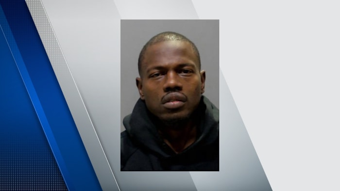 Man facing murder charges after 2 found dead in Detroit basement