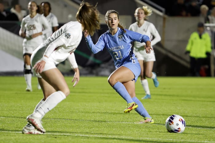 Ally Sentnor of North Carolina is top pick in NWSL draft. Teammate Savy ...