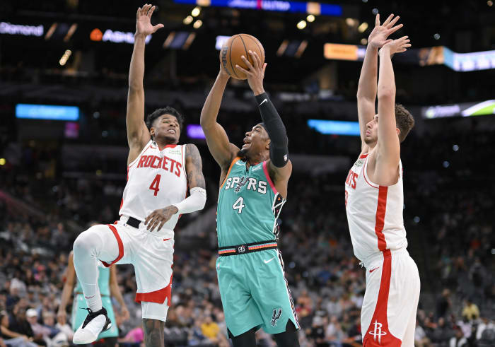 The streak is over! Rockets get back in the win column