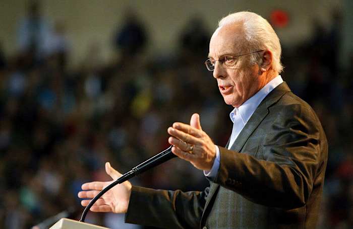 Influential evangelical preacher John MacArthur dies at 86