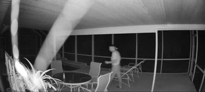 Residents on alert after suspicious man seen attempting to enter homes ...