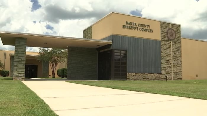 Investigation finds Baker County Detention Center staffer developed ...