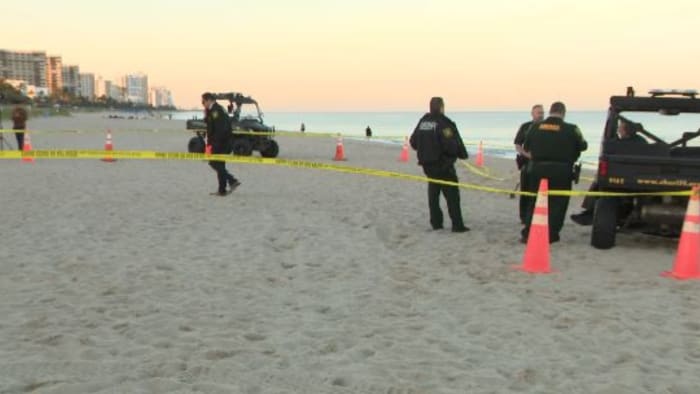 Young girl killed when a hole she dug in the sand collapsed on a ...