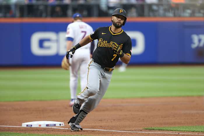 Family ties: Kiner-Falefa homers after meeting his 2nd cousin for the ...