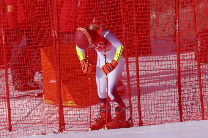 Shiffrin's fall in Olympic giant slalom will stick with her