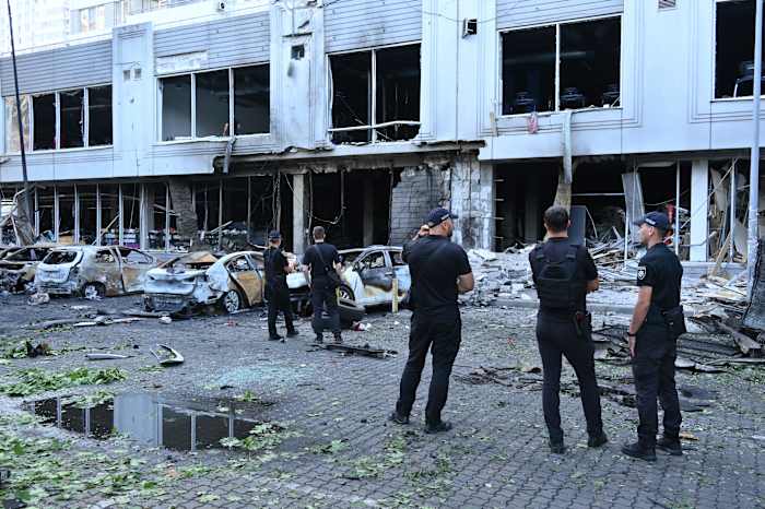 Zelenskyy renews offer to meet with Putin as officials say Russian ...