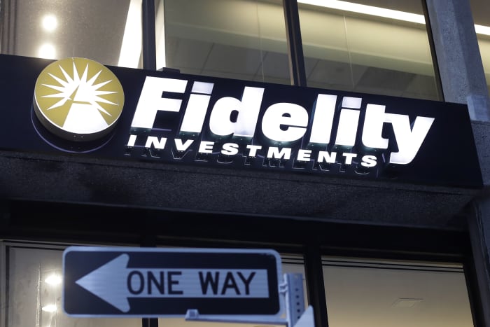 Fidelity paying for many entry-level employees to complete undergrad ...