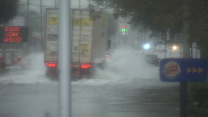 Heavy rains bring flooding to several Duval County neighborhoods