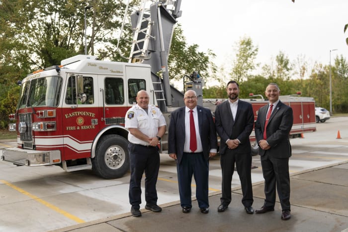 Eastpointe Fire & Rescue donates ladder to MCC fire academy program