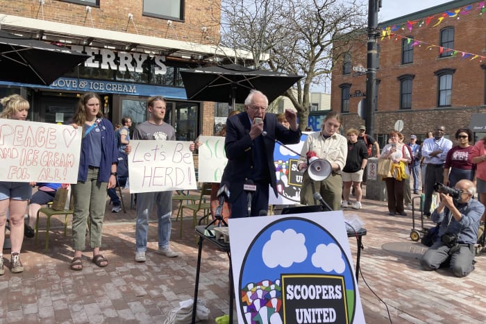 Sanders praises shop workers, Ben & Jerry's on union effort