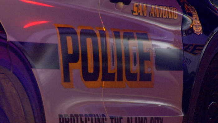 2 injured in early morning shooting at unknown location, SAPD says