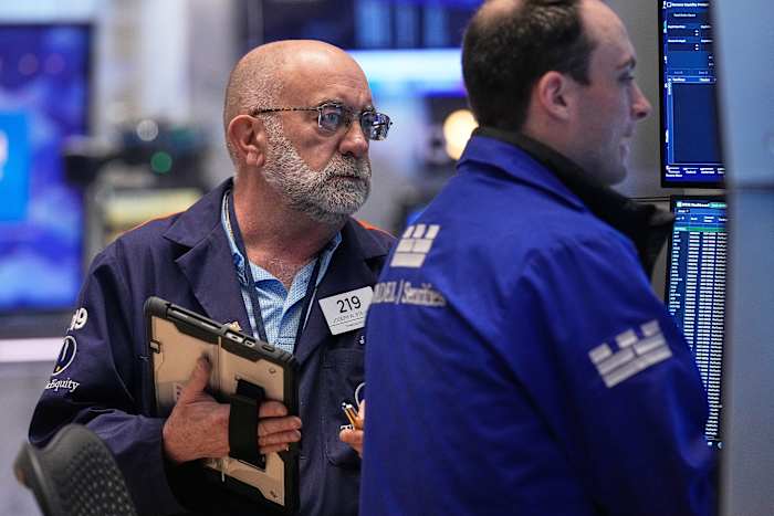 Hopes for reopening the Strait of Hormuz push Asian shares higher, as ...