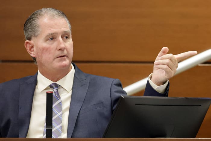 Off Duty Officer Testifies He Didnt Know Just Where Shots Fired From During Parkland Massacre 3371