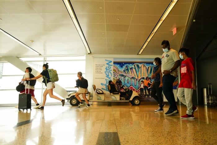 Thunderstorms force ground stop at Houston’s Bush Airport again, more ...