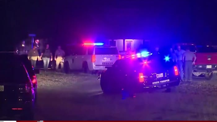 TDCJ says DNA linking escaped inmate to area where family of 5 was ...