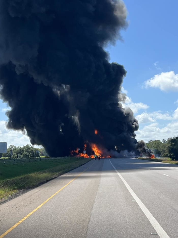 ‘Tanker explosion:’ 18-wheeler carrying crude oil catches fire after ...