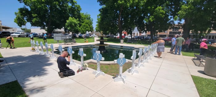 GALLERY: Scenes from the memorial at Robb Elementary School in Uvalde ...