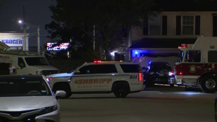 Man who barricaded himself inside home found dead inside NW Harris Co ...
