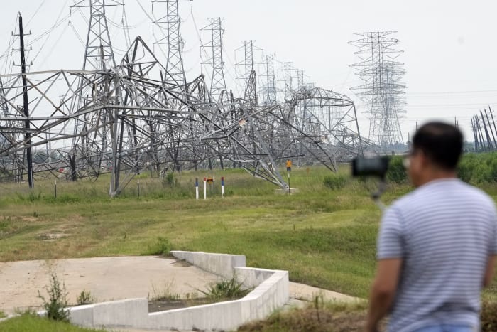 POWER OUTAGES: 55,000 customers affected as storms hit Houston area