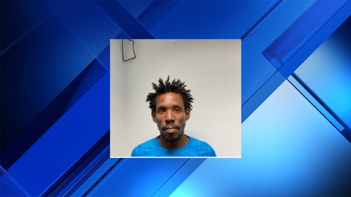 Deputies: Keys man arrested after woman woke up to suspect holding her ...