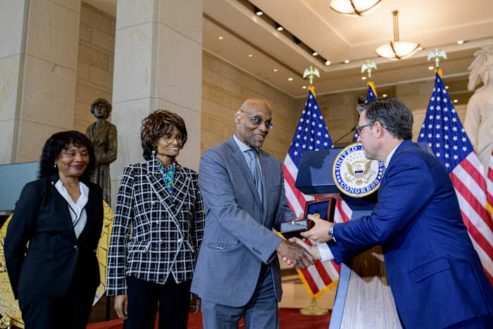 Black female WWII unit, 'Six Triple Eight,' to receive congressional honor