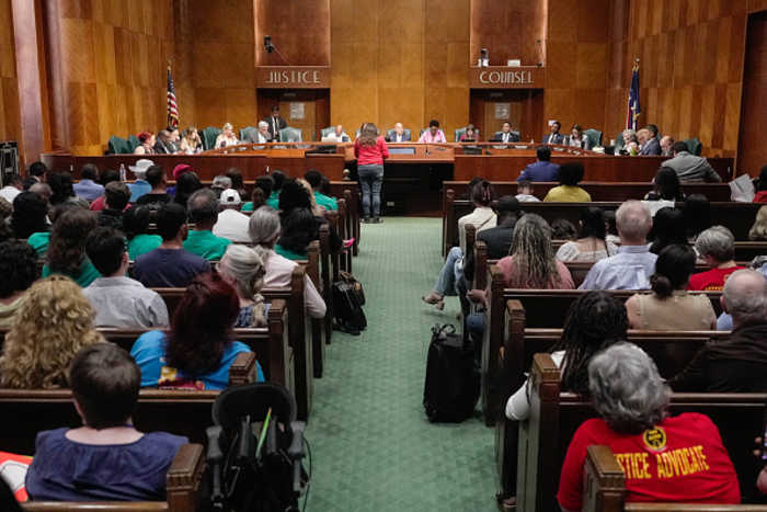 Houston City Council shifts public comment sessions to Tuesday evenings