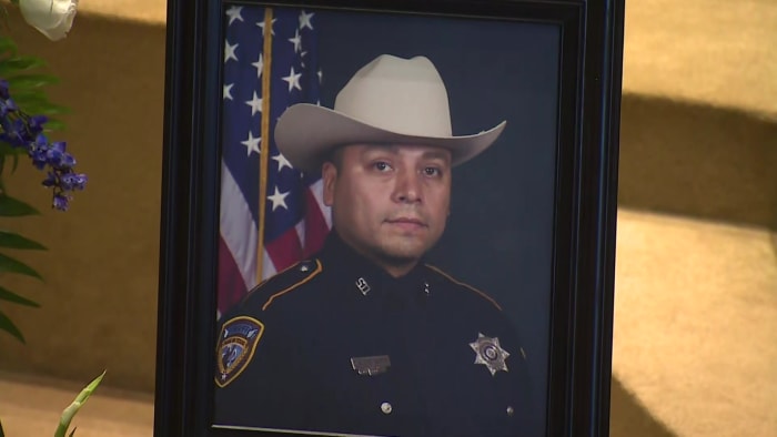 ‘A phenomenal investigator’: Harris County sheriff’s deputy Darren ...