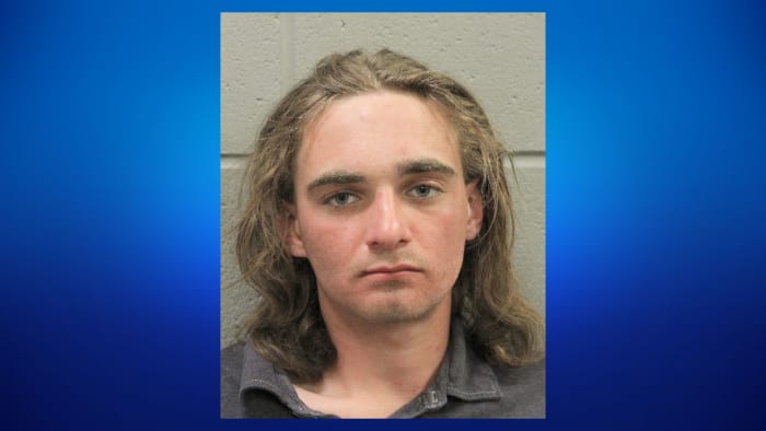 United Airlines Passenger Accused Of Getting Drunk Scratching Police