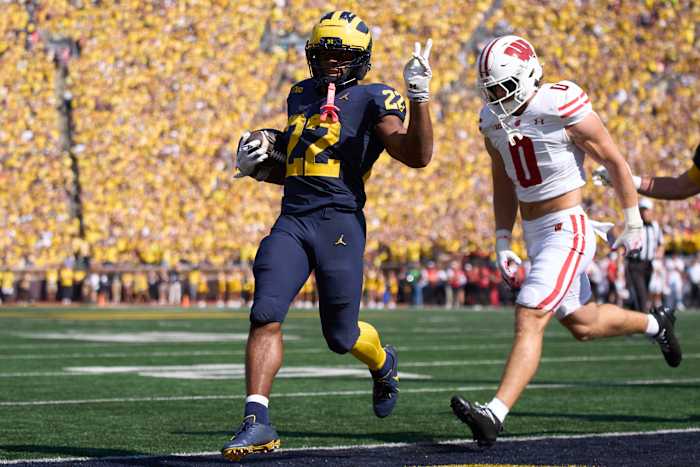 Michigan football overcomes offensive miscues to outlast Wisconsin in ...