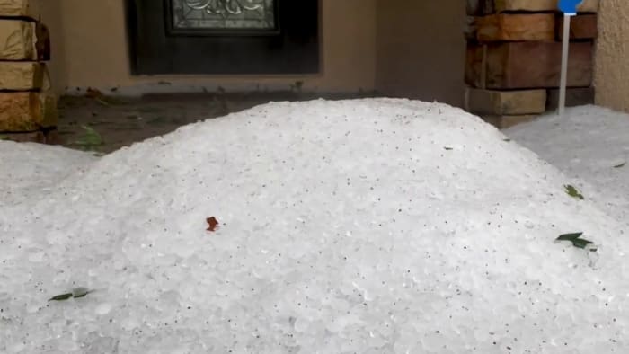Ice falls in Florida: Here’s how hail forms