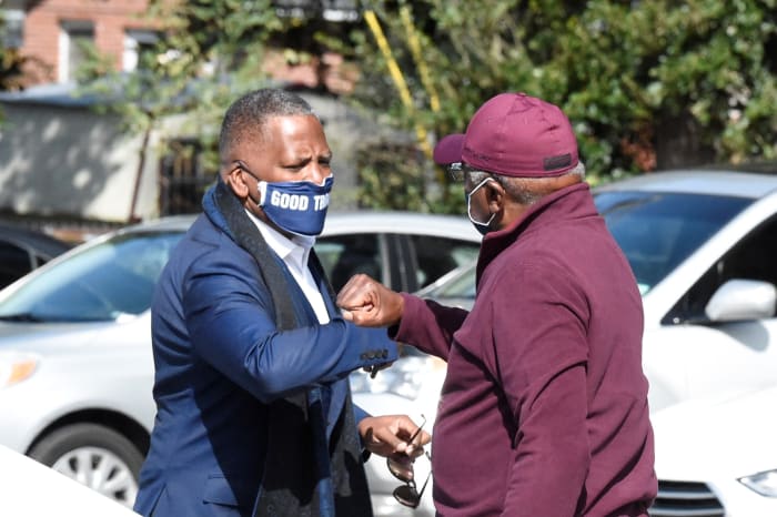 South Carolina mayor leaving office, but maybe not forever