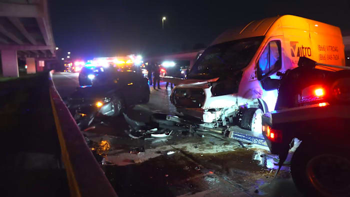 Suspected DWI driver arrested after wrong-way crash along Gulf Fwy