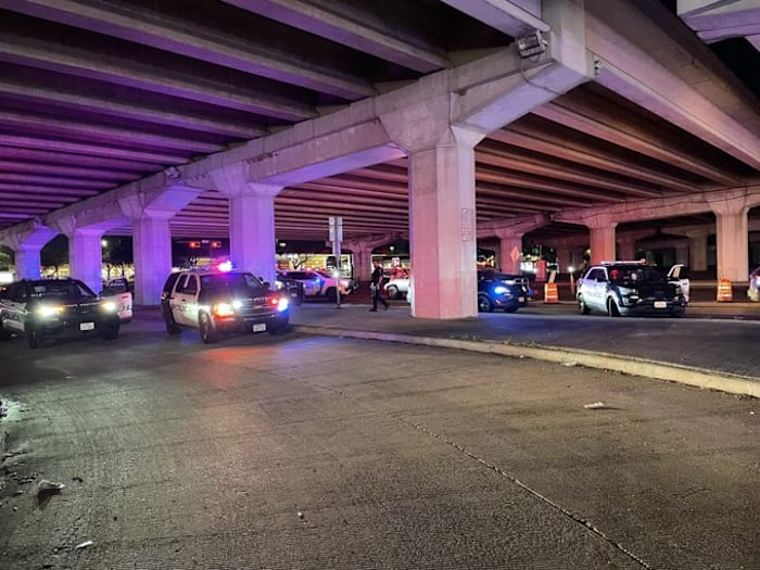 TRAFFIC ALERT: Fatal crash closes BW-8 eastbound service road at Sabo ...