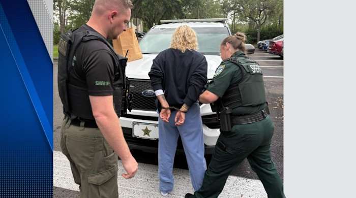 Driver arrested in deadly Daytona Beach Shores toll booth crash