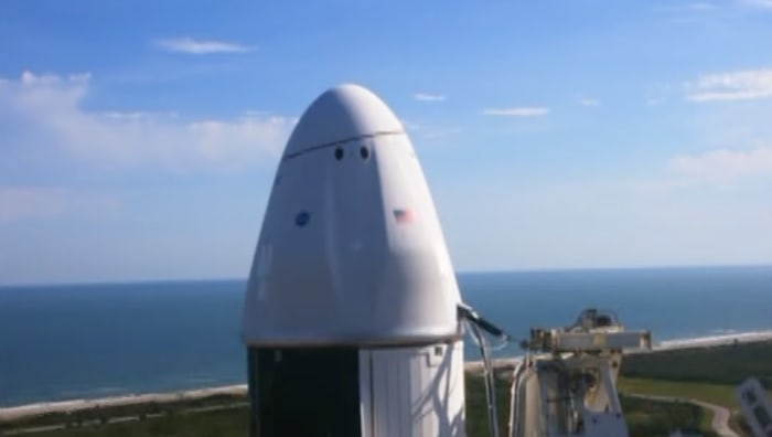 spacex dragon 2020