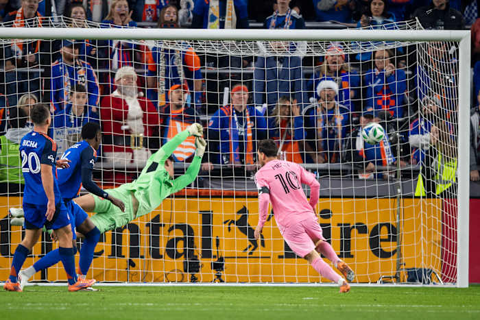 Messi's goal, 3 assists power Inter Miami past FC Cincinnati 4-0, into ...