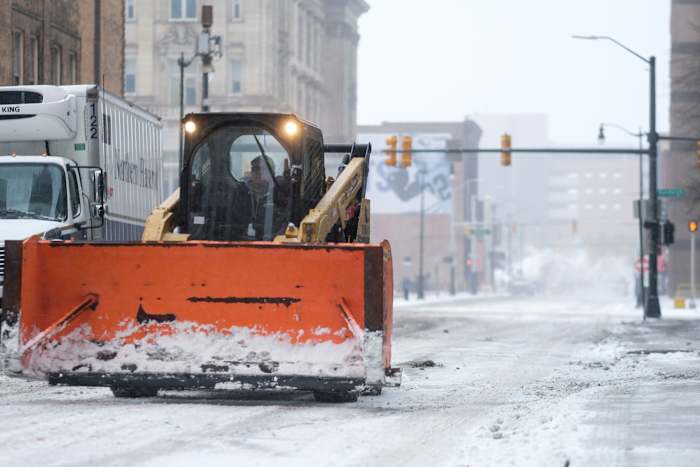 Here’s what to know about Detroit’s snow removal policy