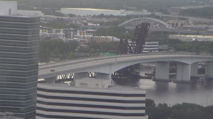 Traffic Alert: Southbound lanes of Acosta Bridge to close for routine ...