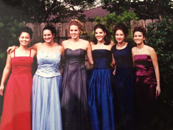 15 of your best throwback prom photos with enough big hair to take you ...
