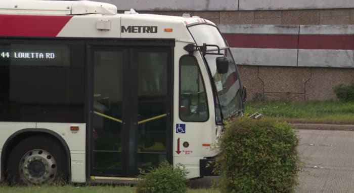 METRO bus driver attacked, stabbed in NW Houston, suspect arrested