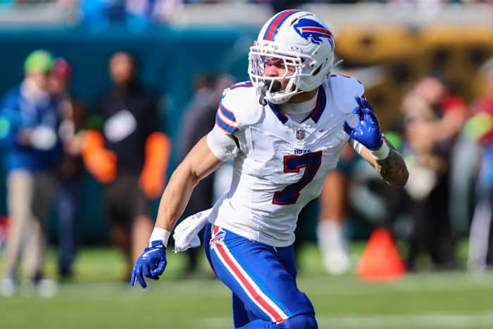 Raiders acquiring cornerback Taron Johnson in trade with Bills, AP ...