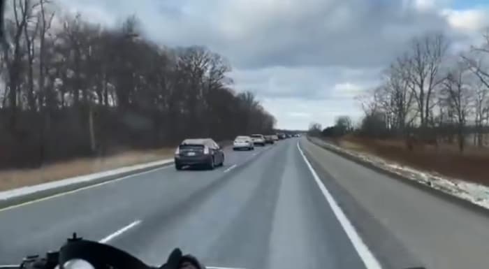 Zipper Method: The correct way to merge in traffic